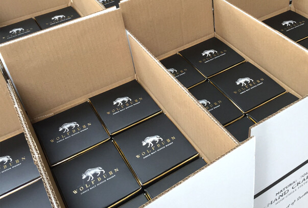 How to specify custom cardboard boxes in 4 easy steps