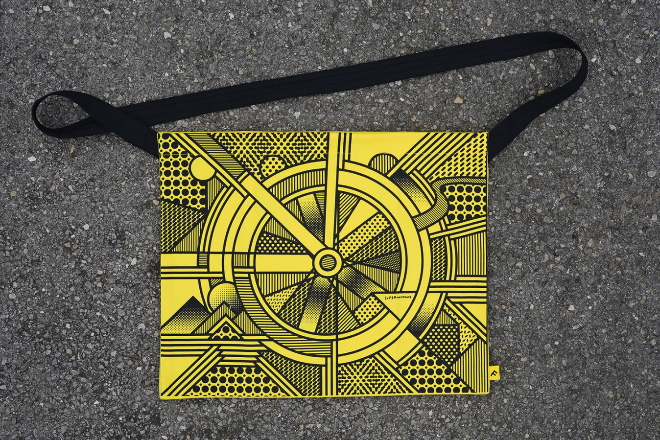 Musette Cycling Luxury Designer Canvas Tote Bag > Progress Packaging