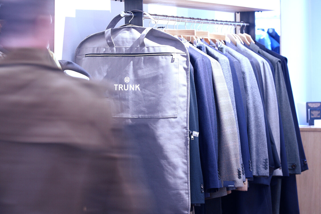 Luxury Suit Carrier Production > Progress Packaging