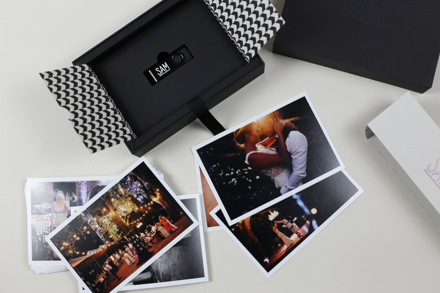 Reusable Photograph Box Production > Progress Packaging