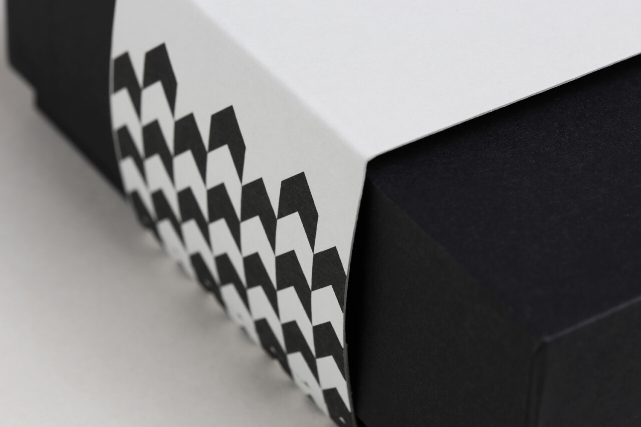 Reusable Photograph Box Production > Progress Packaging