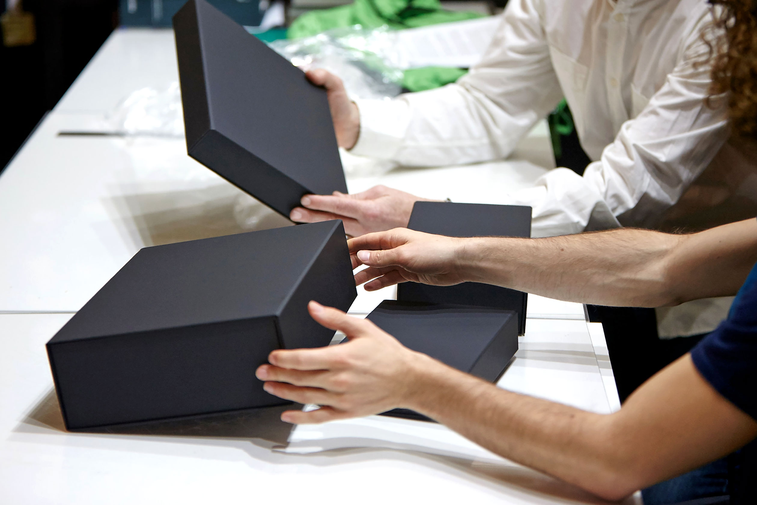 Luxury Creative Retail Bespoke Production > Progress Packaging