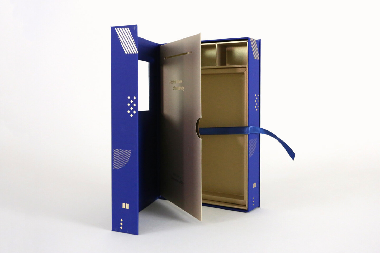 Bespoke Membership Pack Production > Progress Packaging