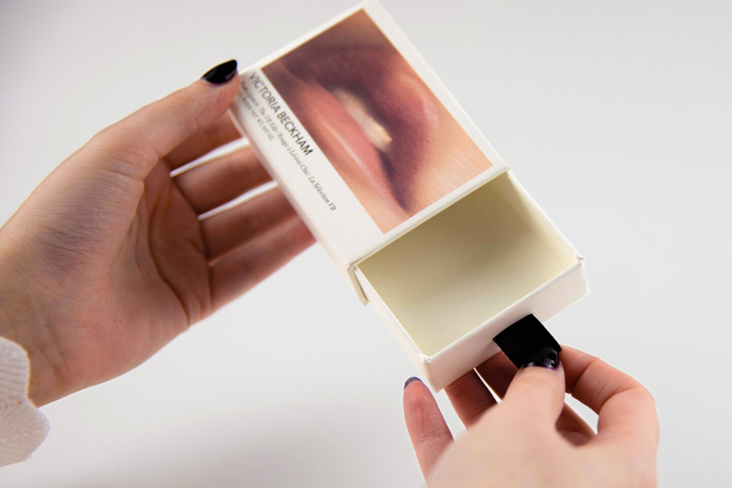 Victoria Beckham Cosmetics Packaging > Progress