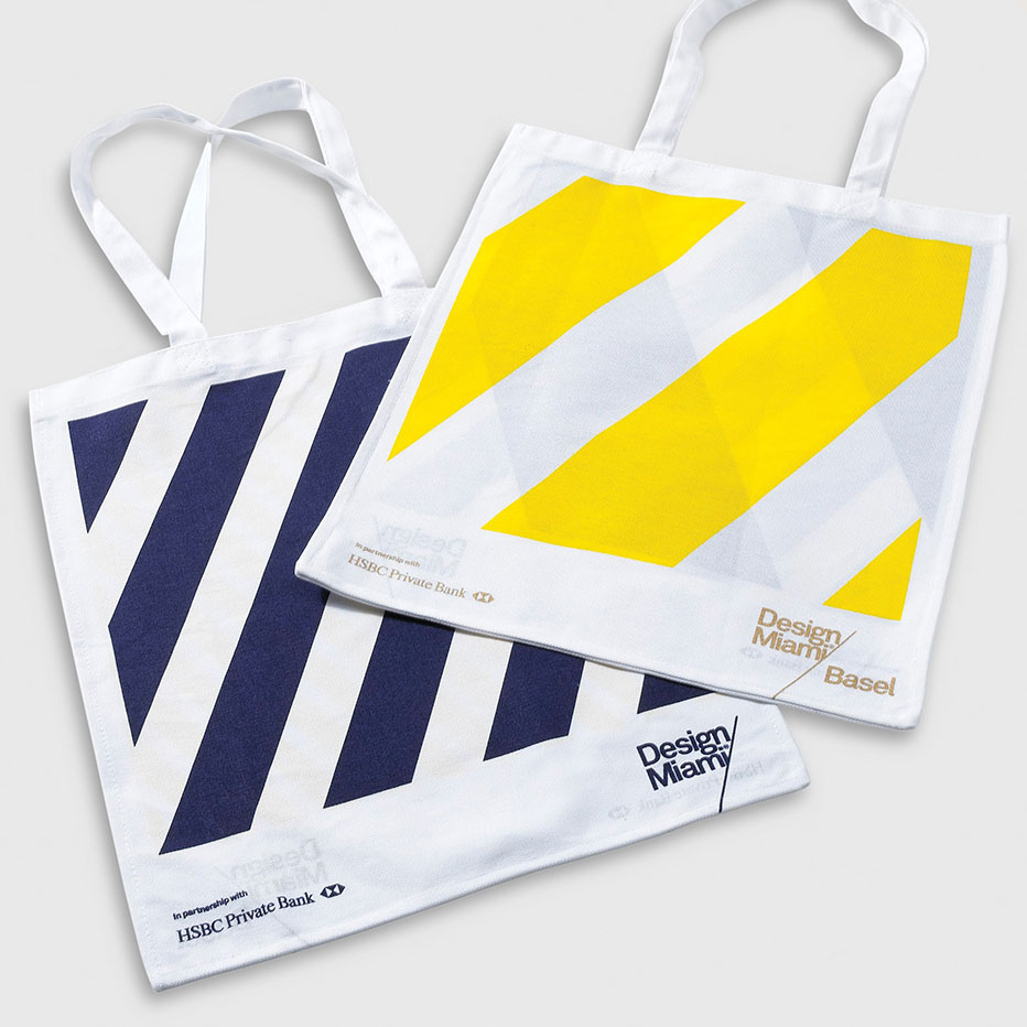 Custom tote bags help guide by Progress Packaging